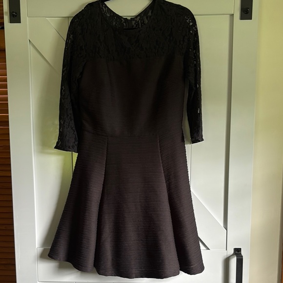 Taylor | Dresses | Taylor Black Fit And Flare Dress 34 Sleeve Crew Neck ...